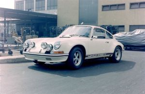 vintage porsche factory photos | IEDEI